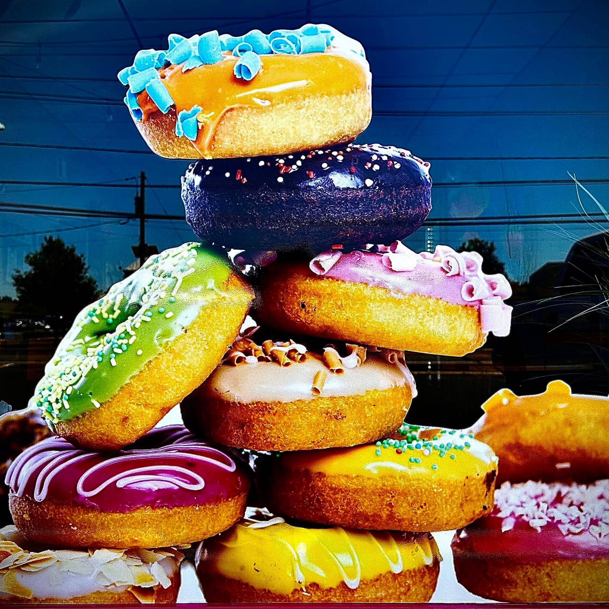 Fresh Donuts,Breakfast,Lunch,Desert and Drinks in the Hamilton | Donuts ...